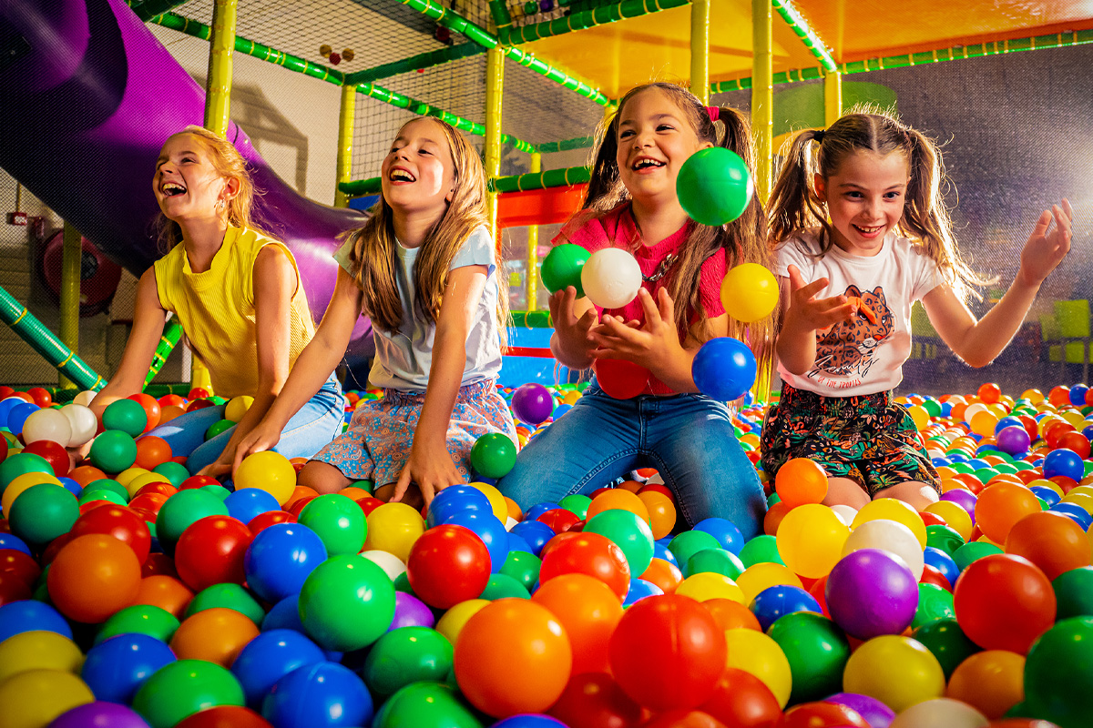 Monkey Town | Actieprijs € 6 (-40%) - Tripper.nl