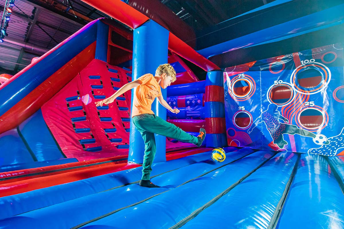 Bounce Valley Enschede | Actieprijs € 7 (-30%) - Tripper.be